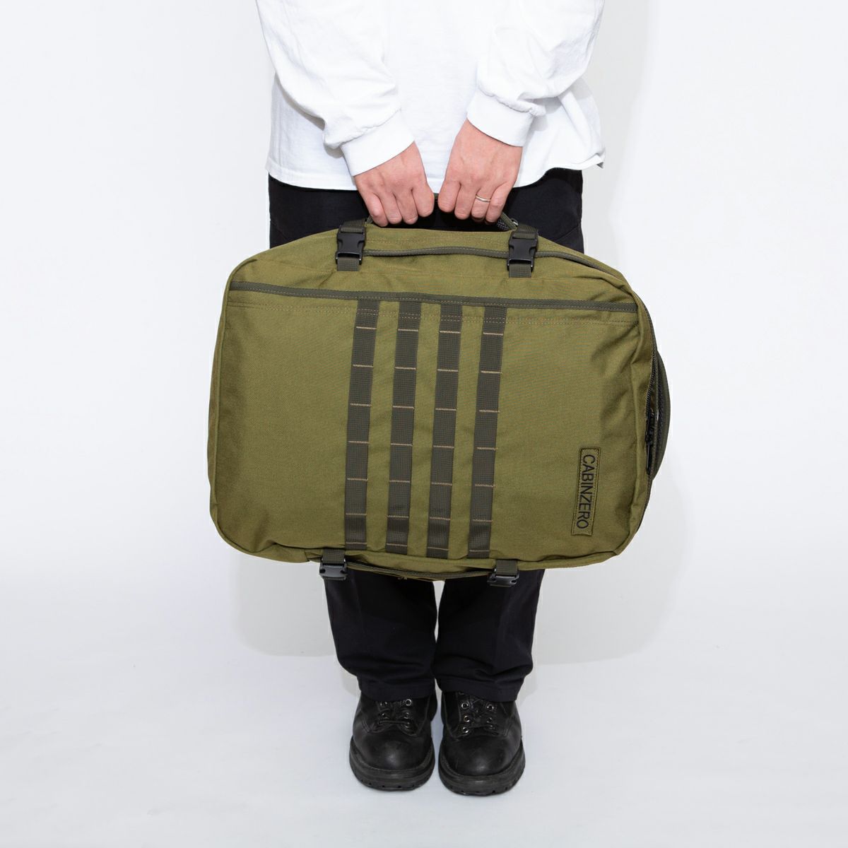 CABINZERO 44L | アウトドア・キャンプ用品の通販 UNBY ONLINE STORE